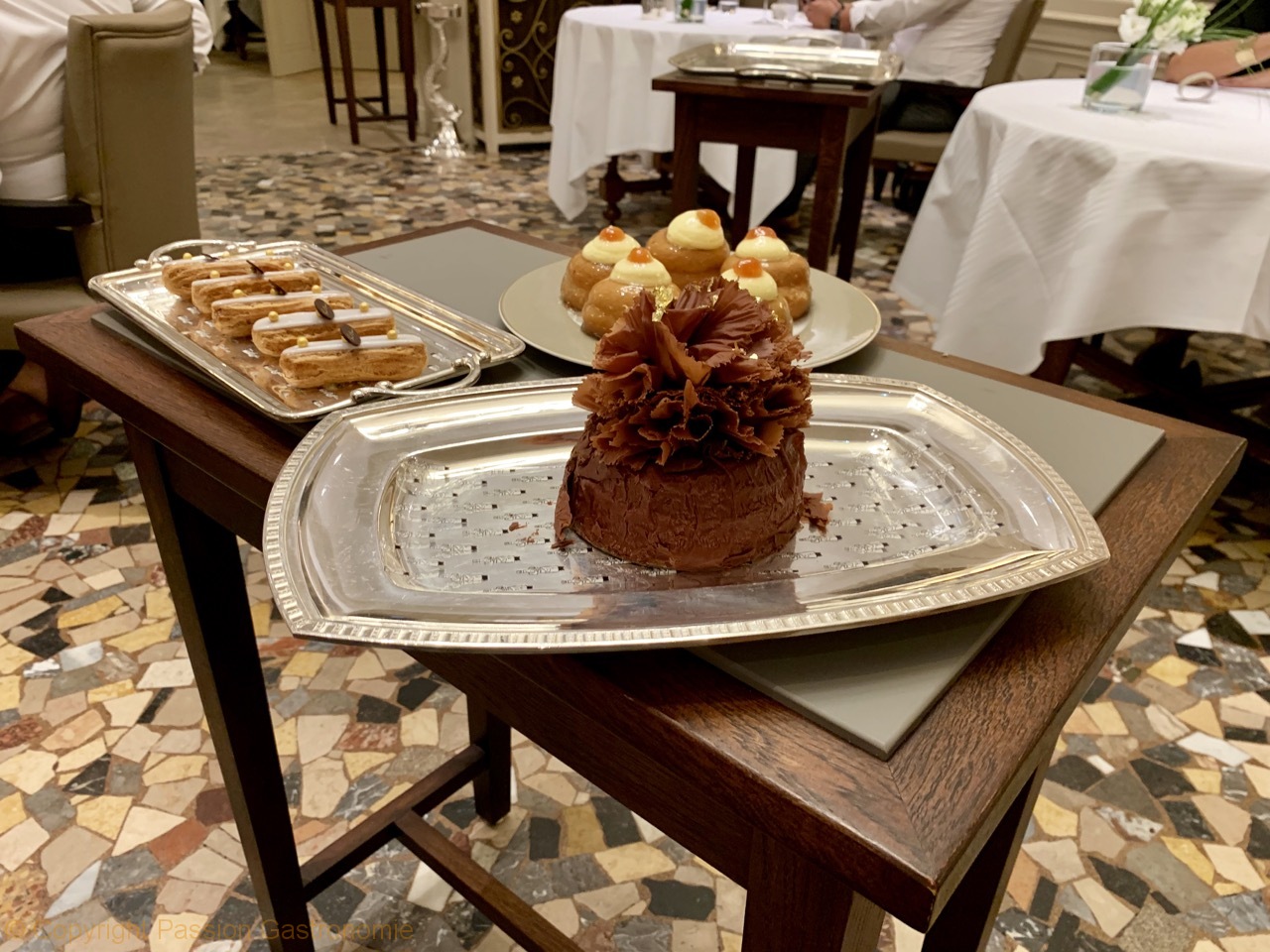 France - Lyon - Restaurant Paul Bocuse - 3* Michelin (en 2019) - 18/20 ...